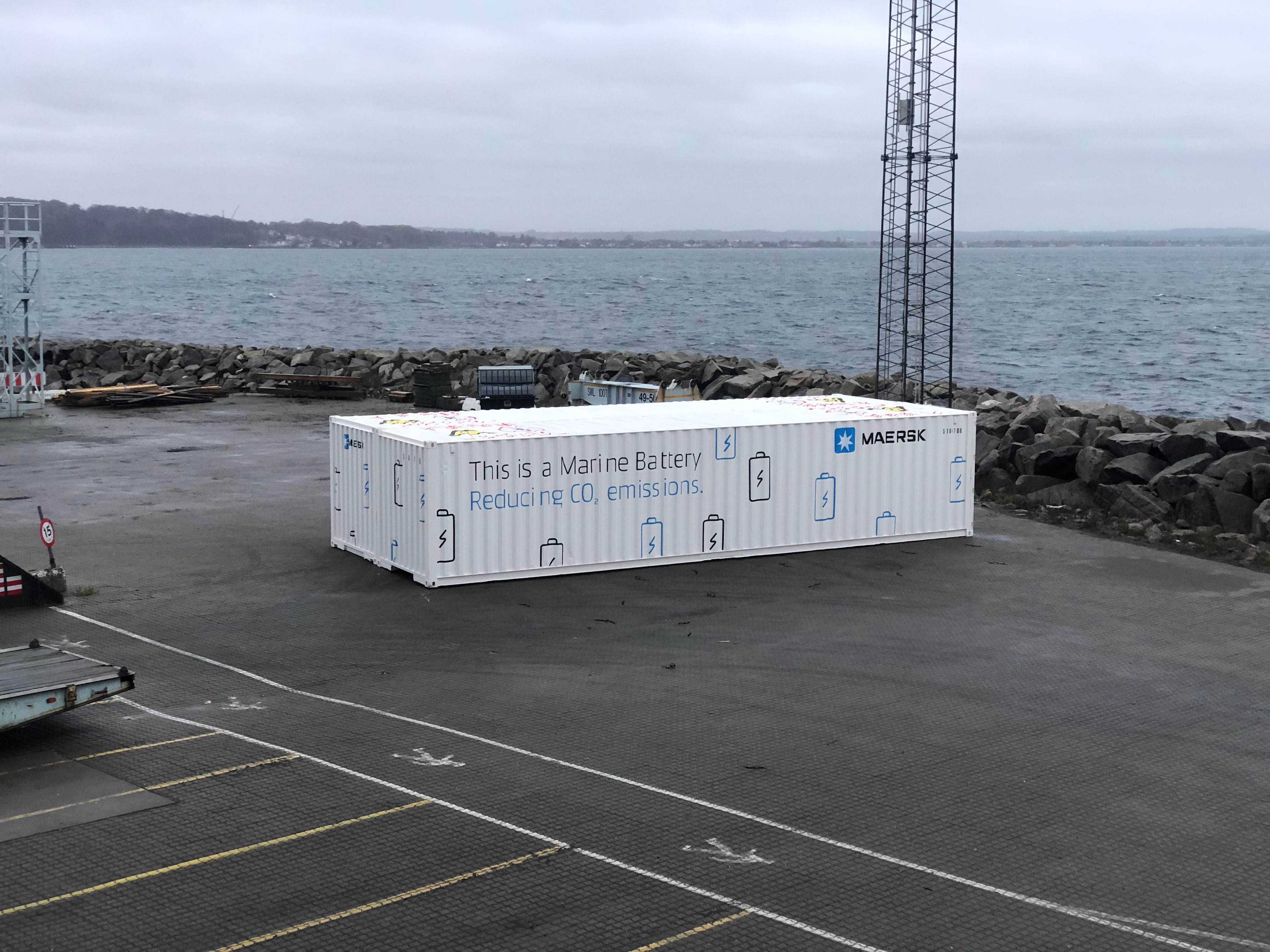 Maersk to pilot a battery system to improve power production - VesselFinder