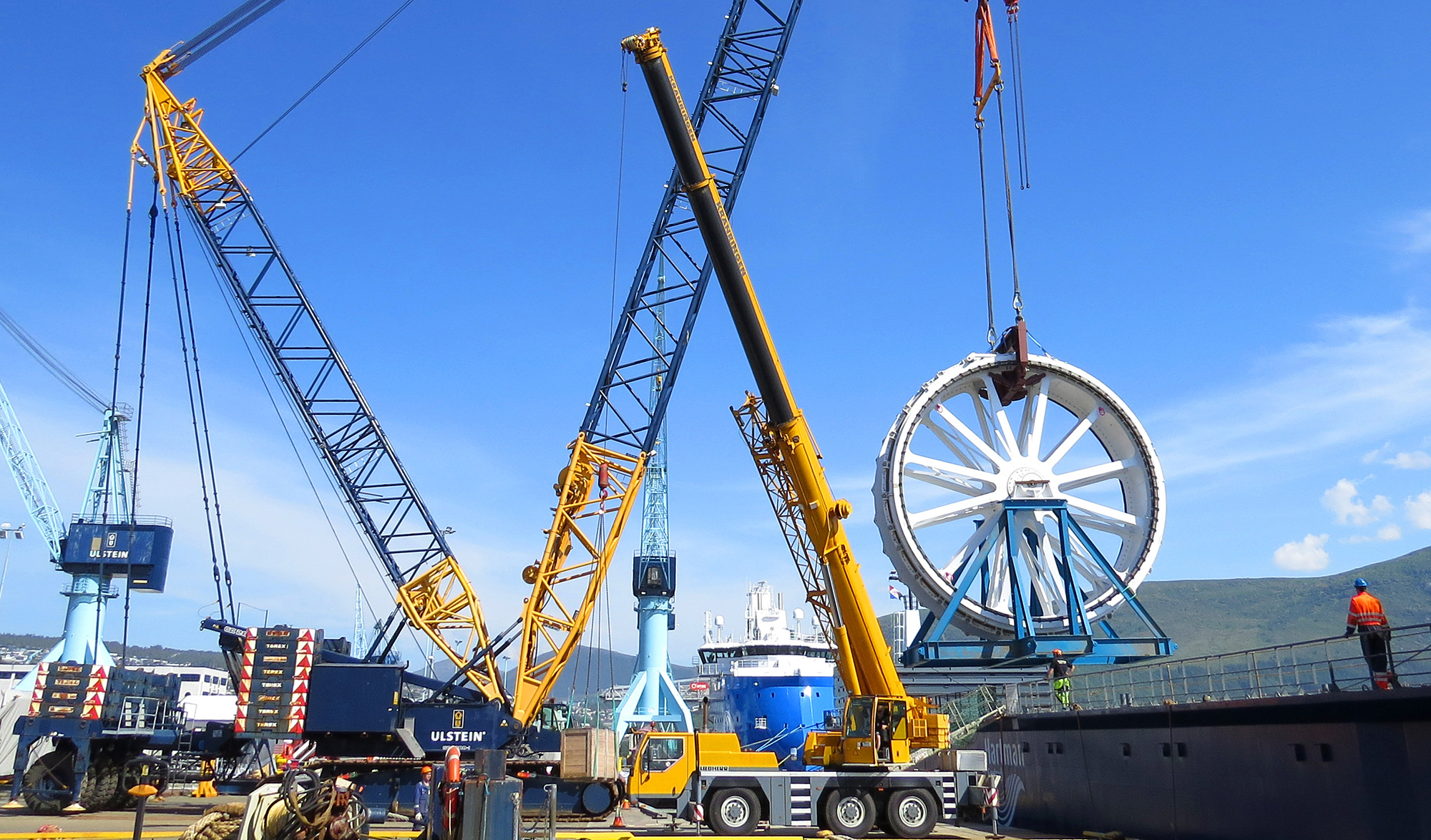Topside equipment for cable laying ship Nexans Aurora offloaded at ...
