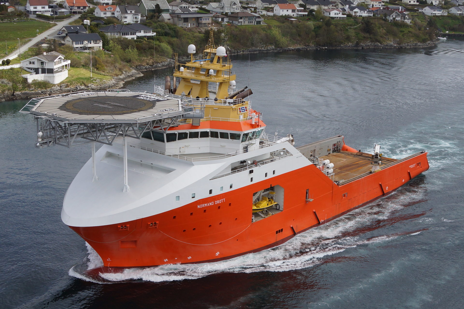 Ten Solstad Offshore vessels departing for Russia and Africa - VesselFinder