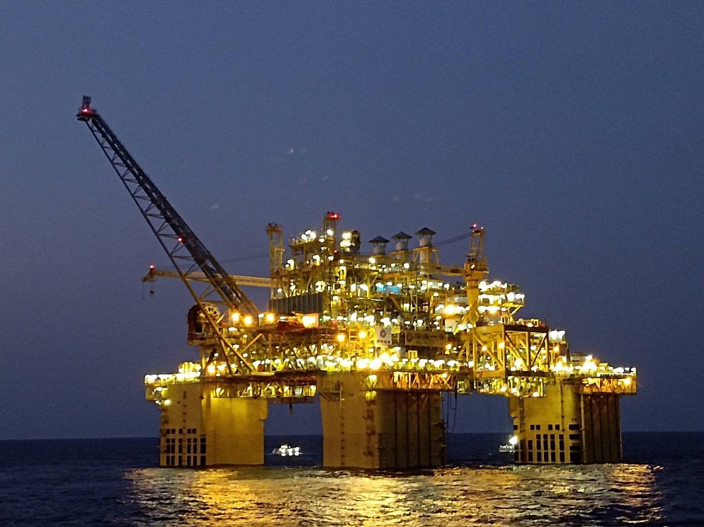 China Starts Production at 100,000 DWT deep-water semi-sub FPSO ...