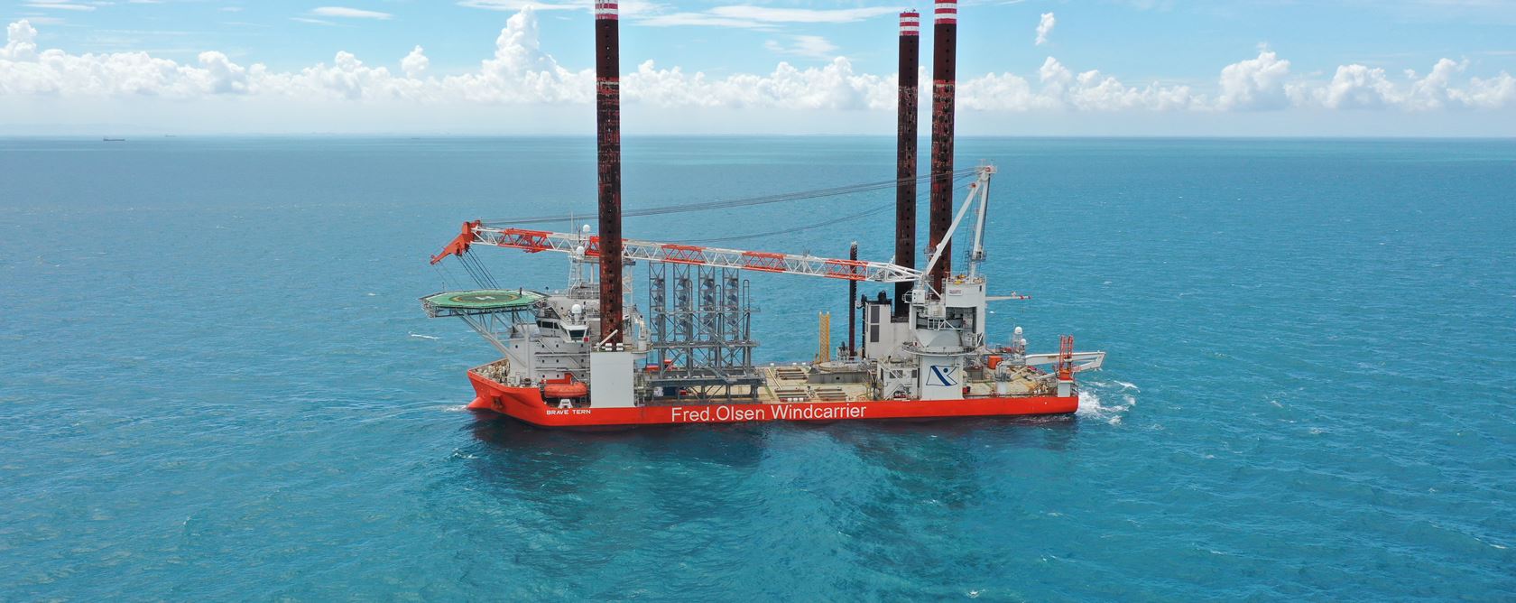 Fred. Olsen Windcarrier upgrades Brave Tern with 1600t crane - VesselFinder